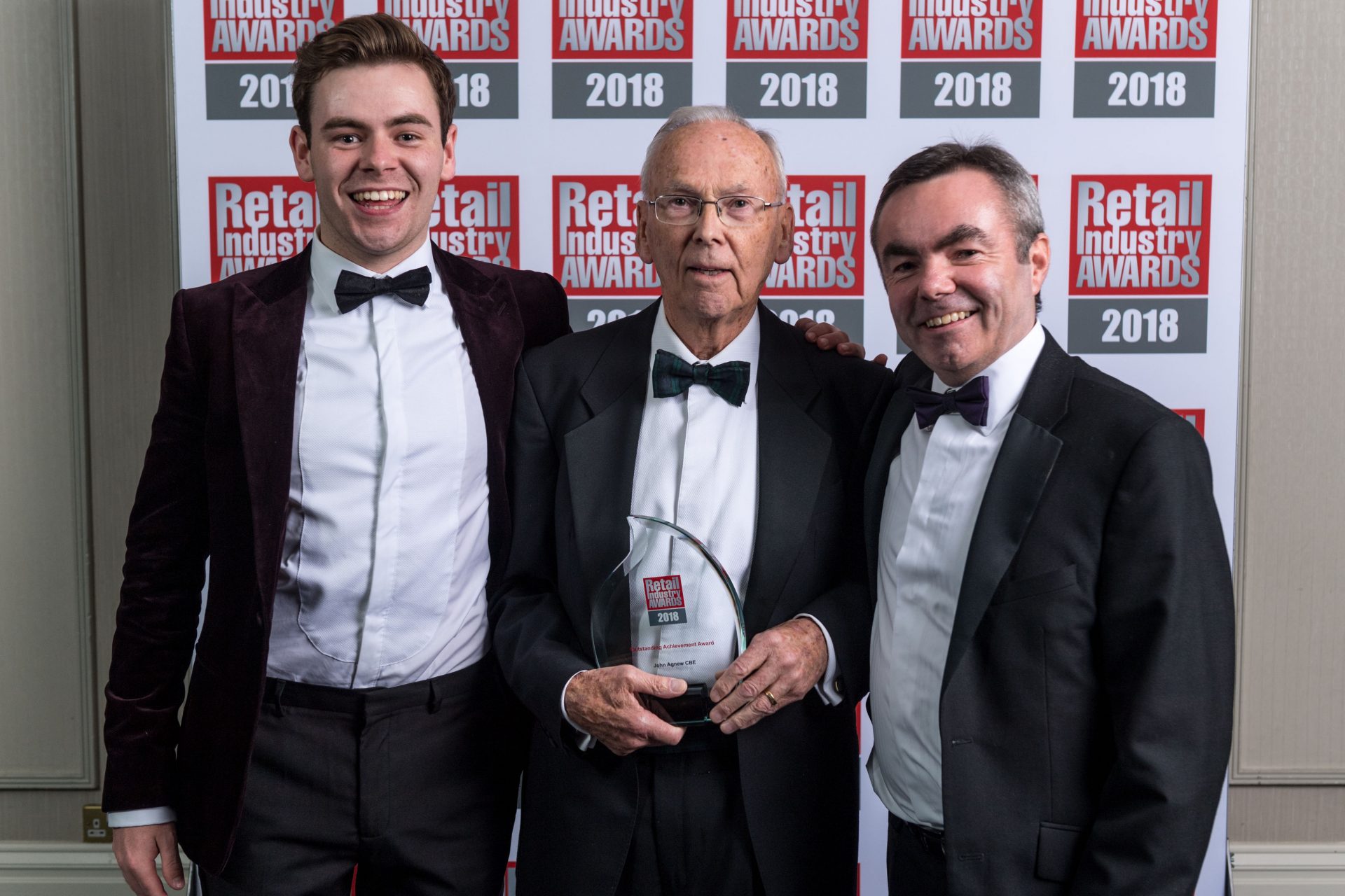 Henderson Group Chairman receives Outstanding Achievement Award in ...